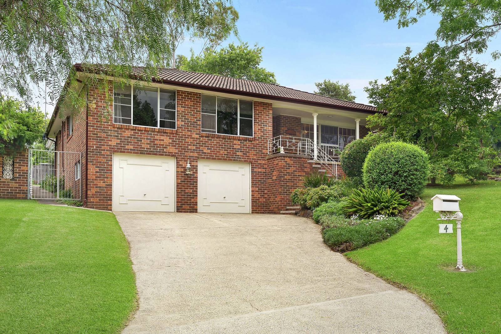 4 Washington Place, Castle Hill - 4 Bed House - Auction Sold