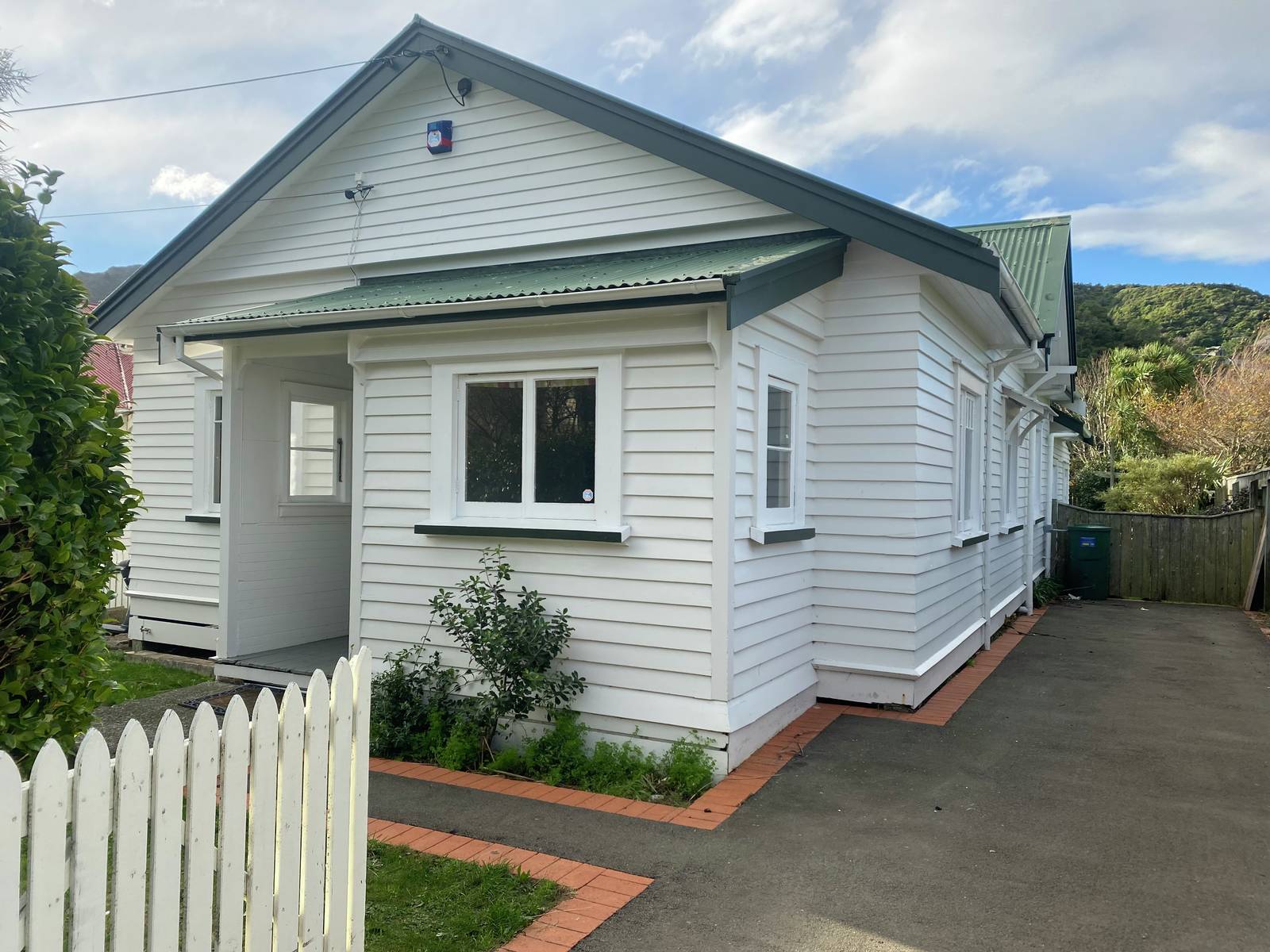 15 Tarikaka Street, Ngaio - 3 Bed House - Sale by Tender