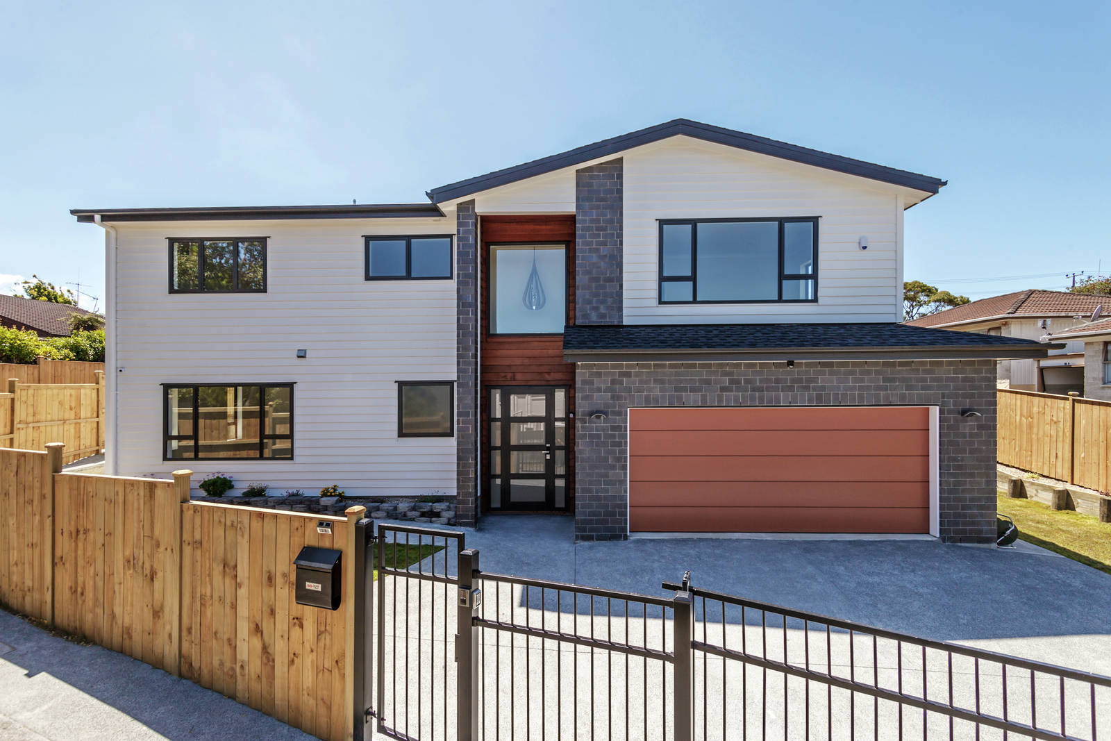 39 Edgeworth Road, Glenfield - 5 Bed House - Price