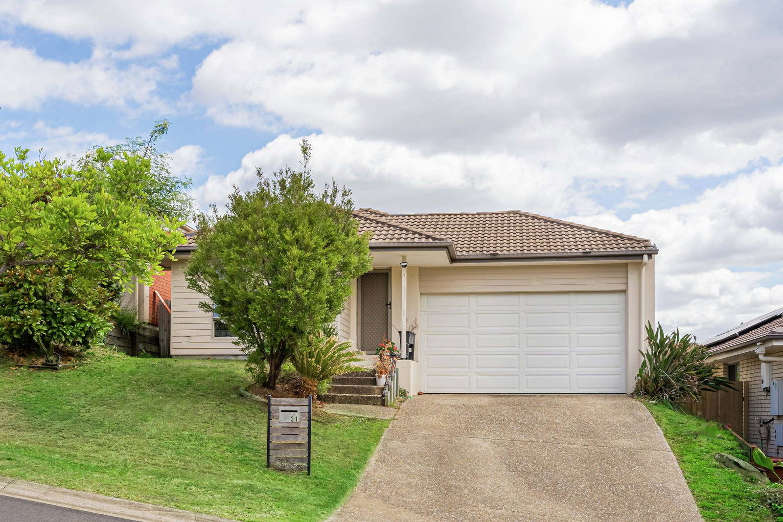 31 Hopman Way, Springfield Lakes - 4 Bed House - Auction Sold
