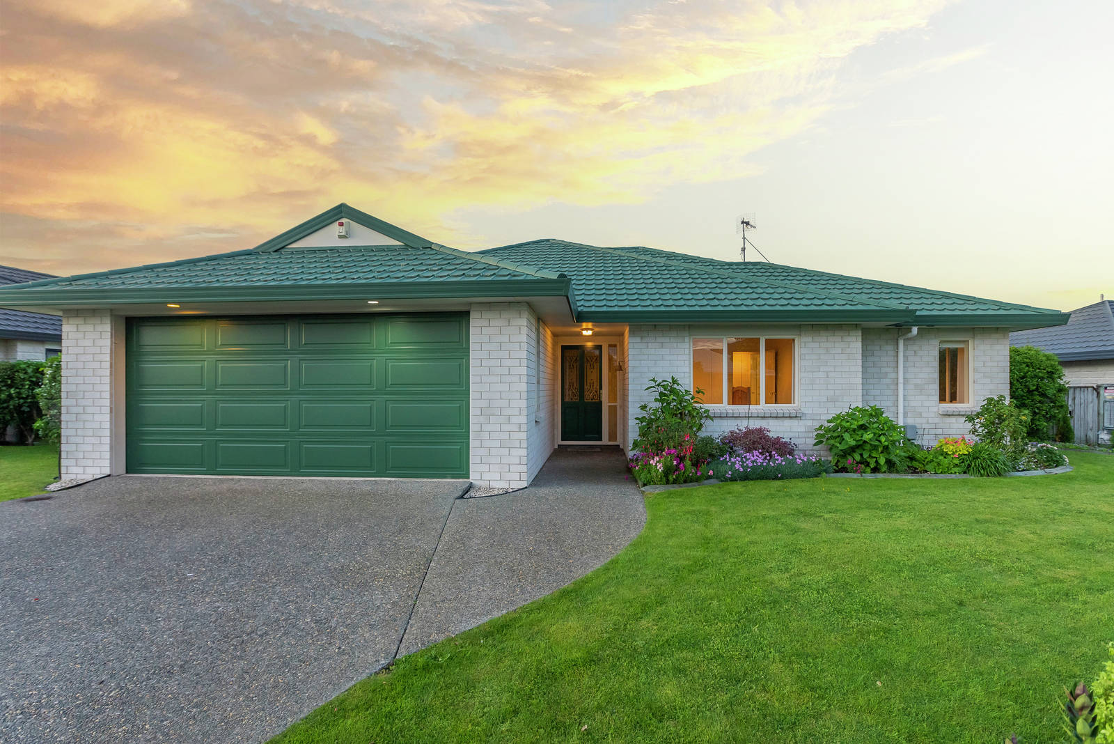 41 Murray Court, Paraparaumu Beach - 3 Bed House - Auction Sold