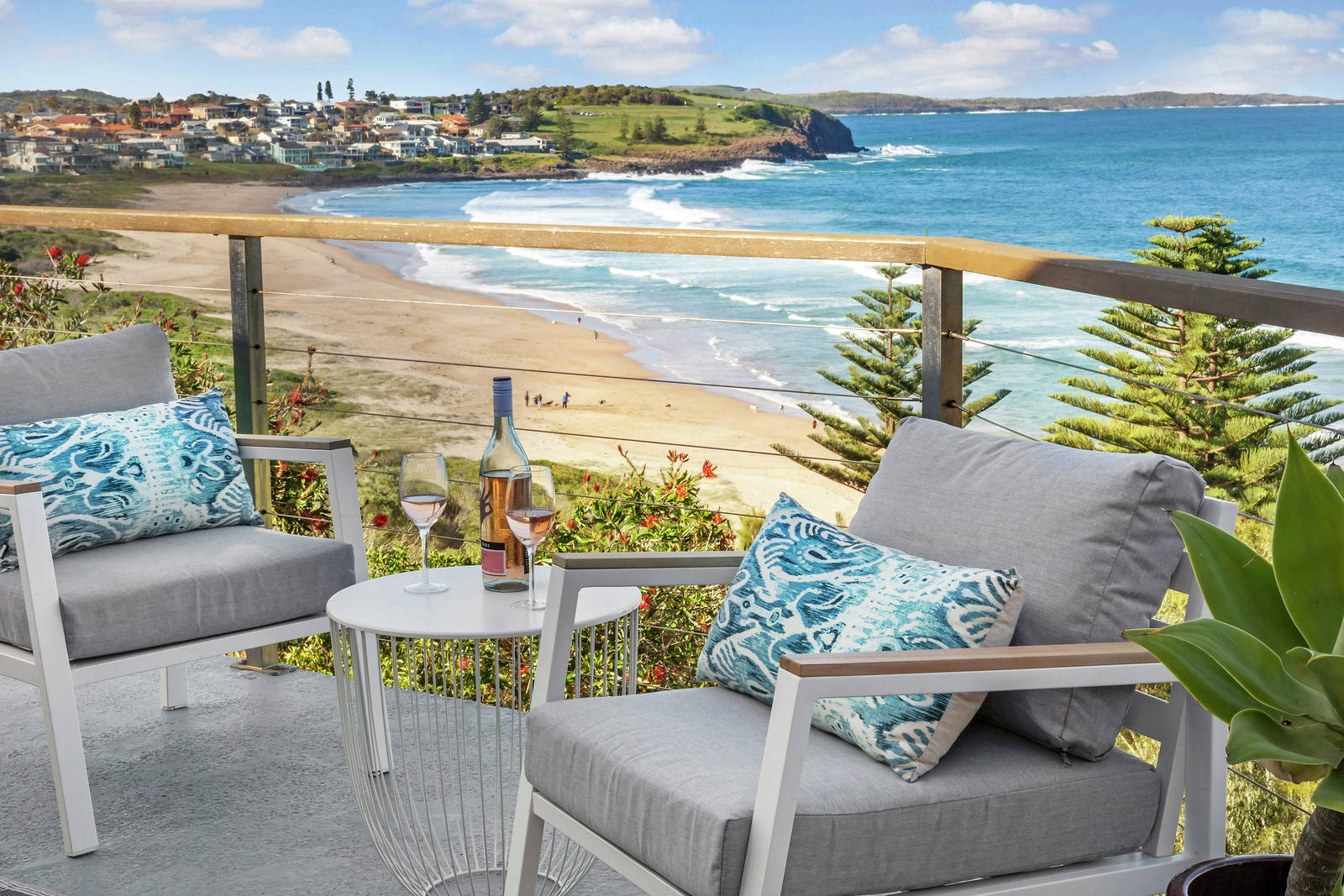 8 Cliff Drive, Kiama Downs - 3 Bed House - Private Treaty