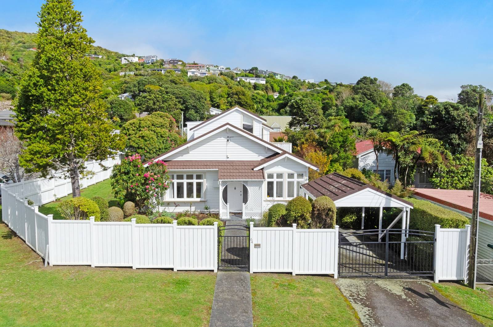 64 Beauchamp Street, Karori - 5 Bed House - Private Treaty