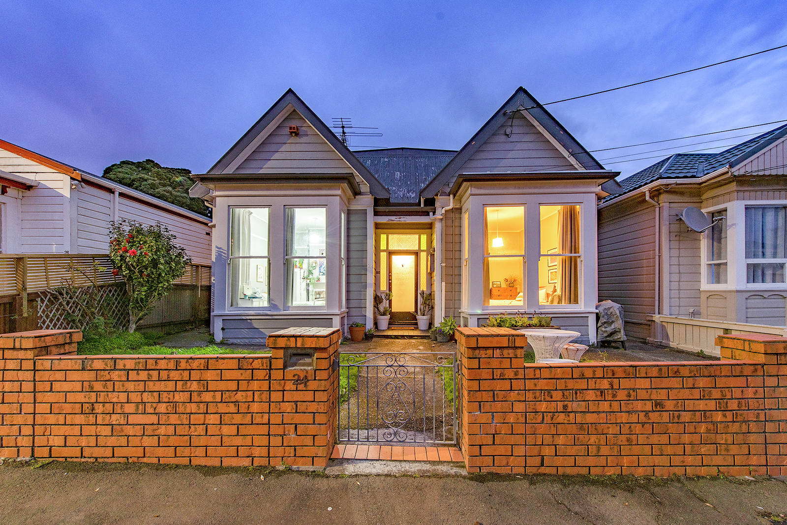 24 Roy Street, Newtown - 5 Bed Lot - Sale by Tender