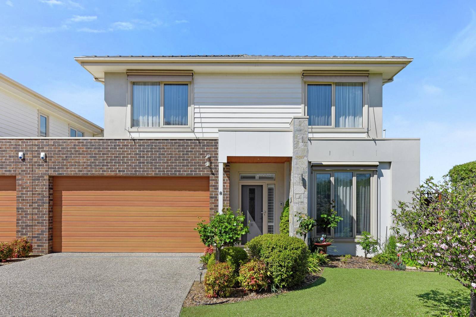 8/14 Avard Court, Berwick - 3 Bed Lot - For Sale