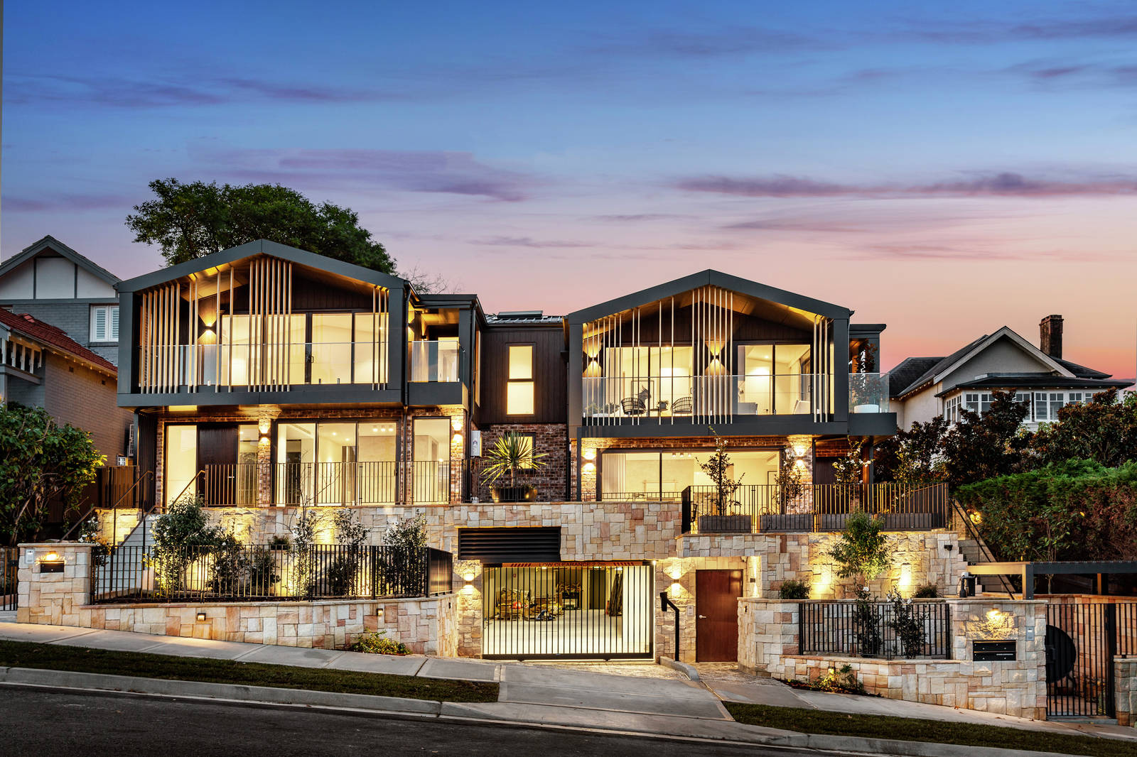 2/13 Reginald Street, Mosman - 3 Bed Residence - Private Treaty