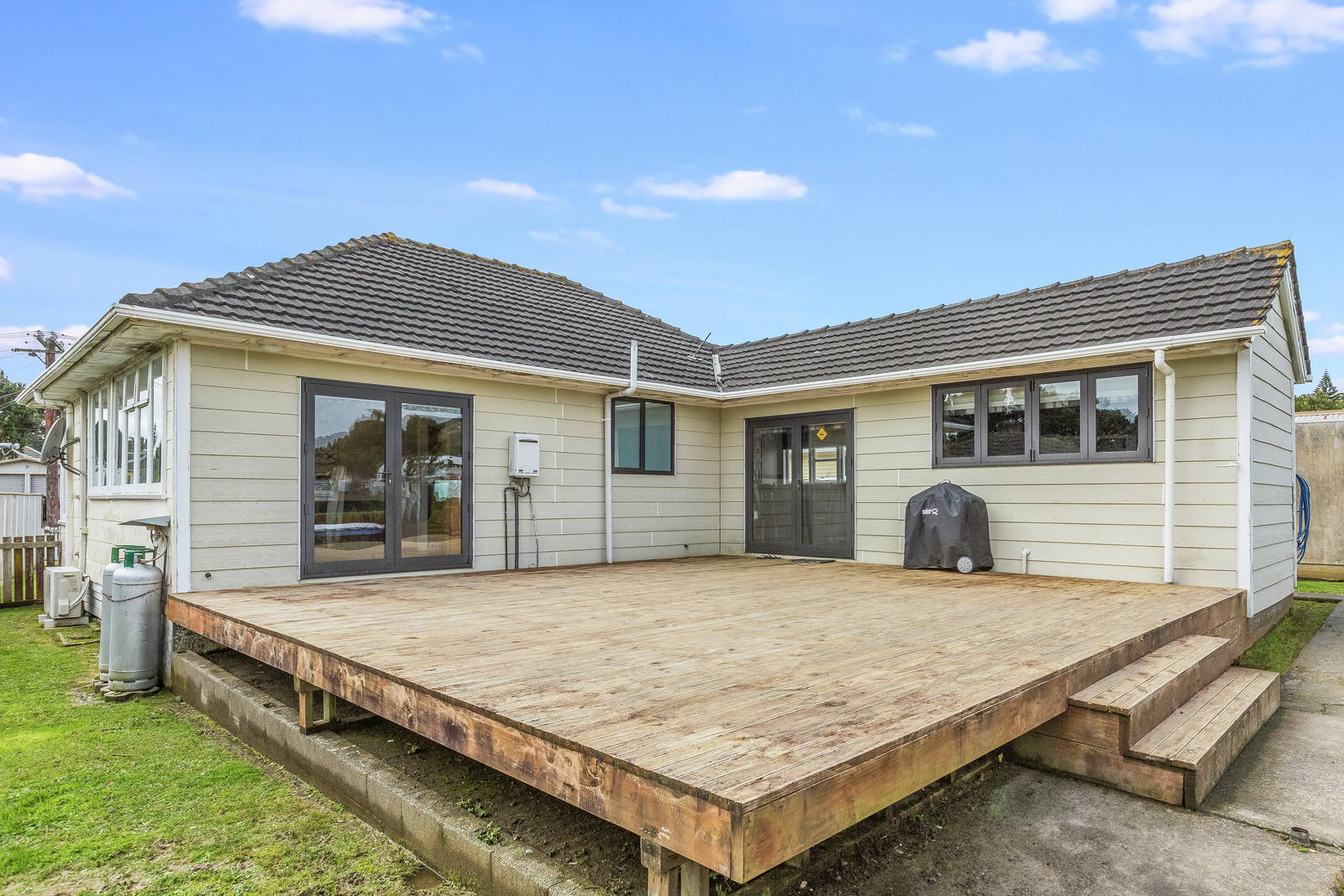14 Stevens Crescent, Ranui Heights - 3 Bed House - Deadline Sale