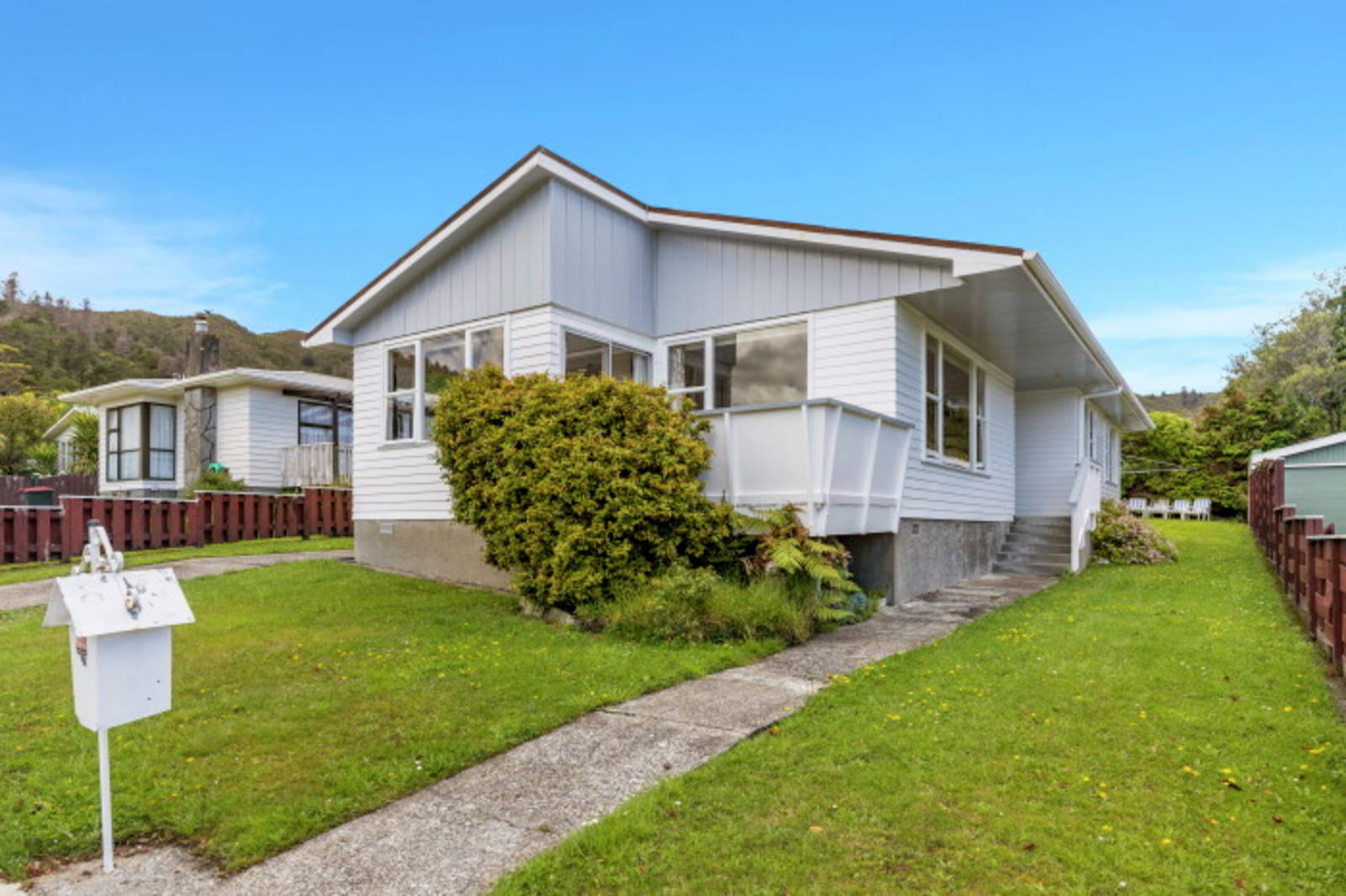 18 Tanekaha Street, Stokes Valley - 3 Bed House - Sale by Tender