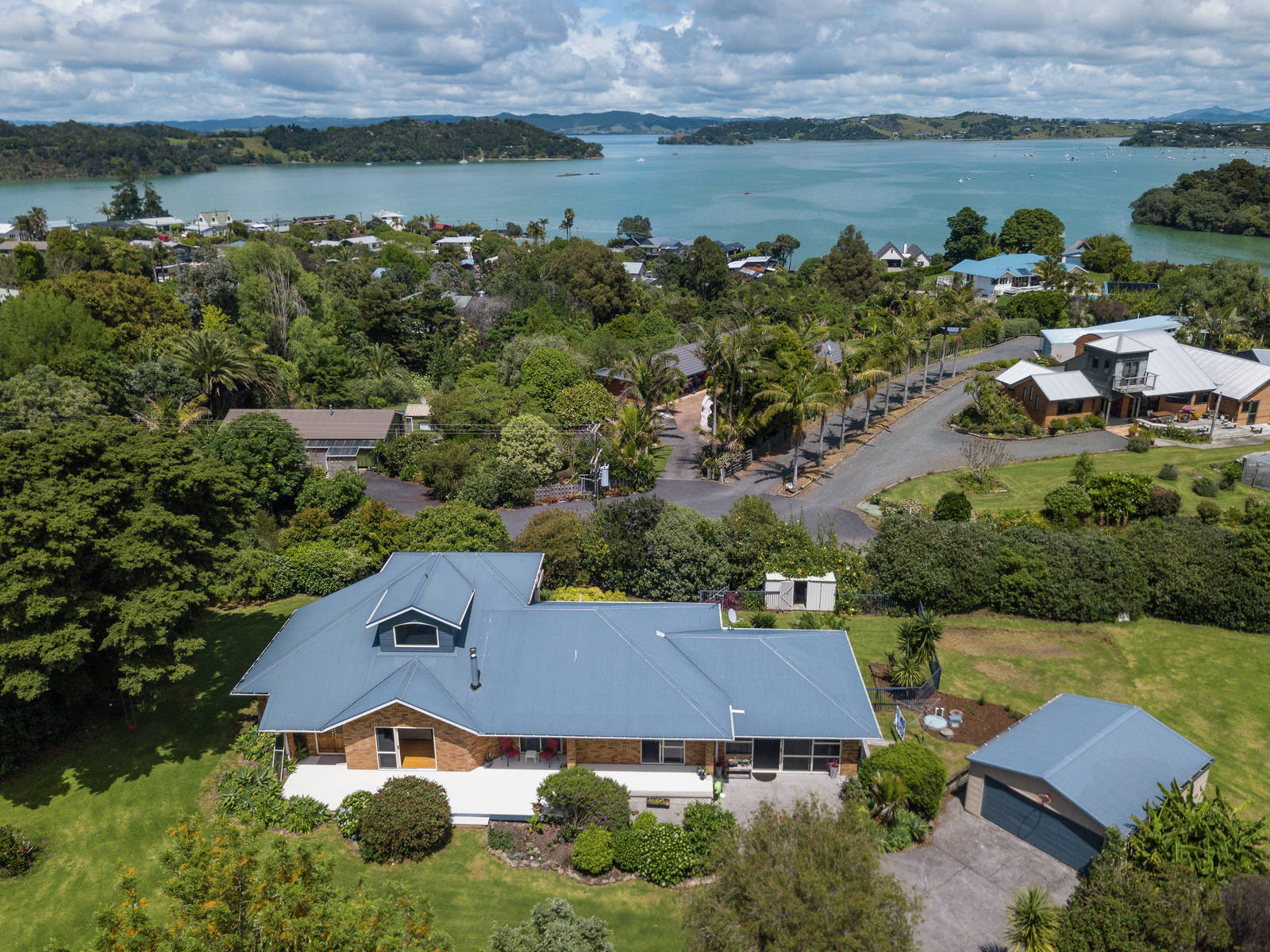 15 Sunset Parade, Parua Bay - 4 Bed House - Private Treaty