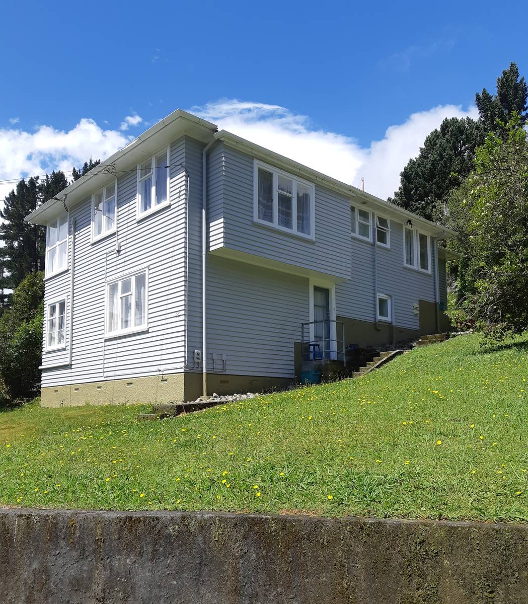 12 Thomson Grove, Stokes Valley - 5 Bed House - Deadline Sale