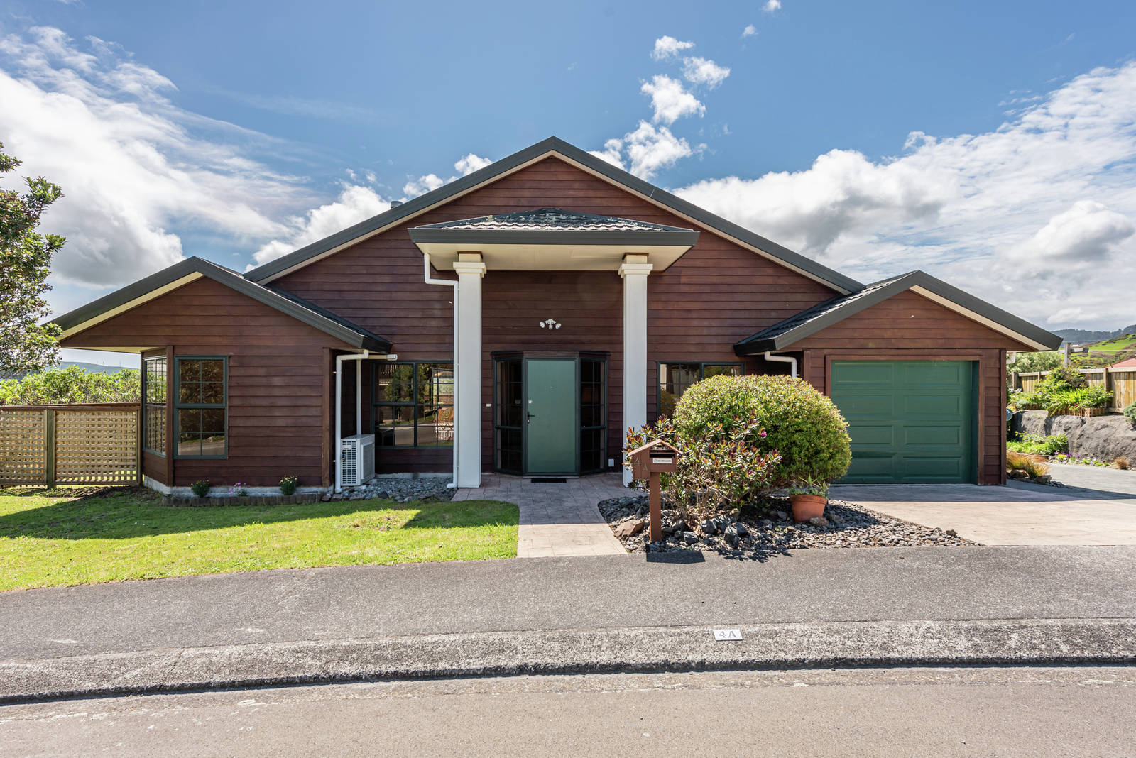 4A Peppertree Lane, Woodridge - 3 Bed Lot - Sale by Tender