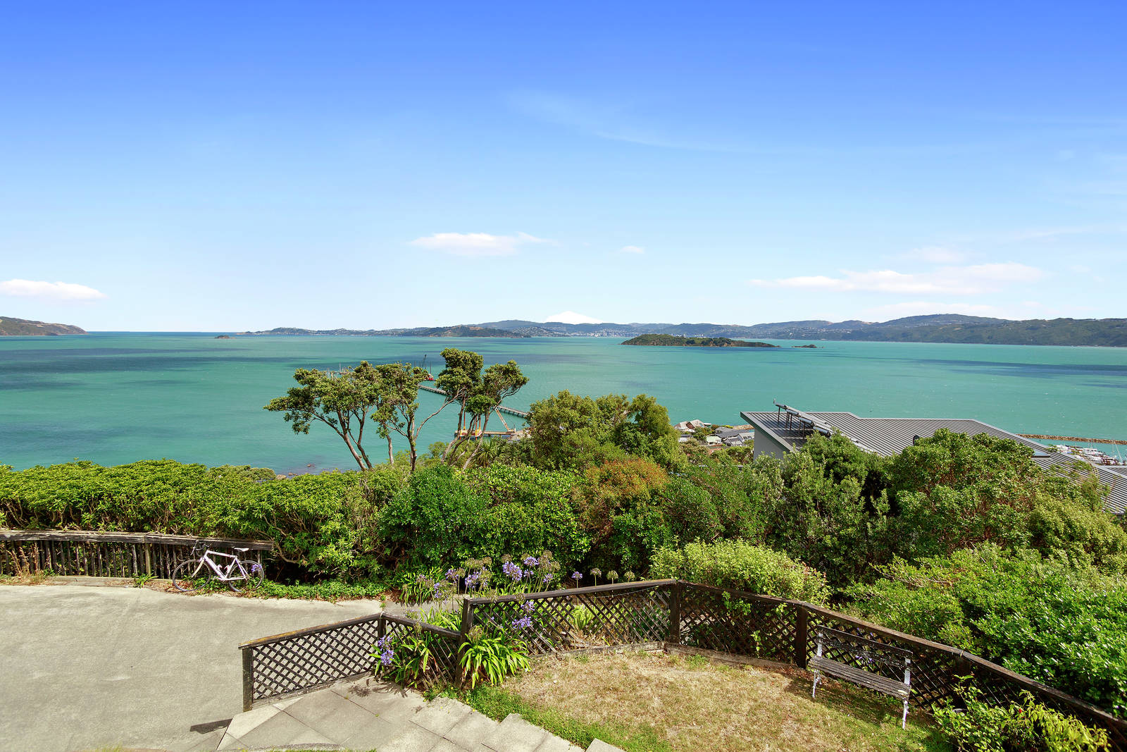 8D Nikau Road, Point Howard - 2 Bed Unit - Sale by Tender