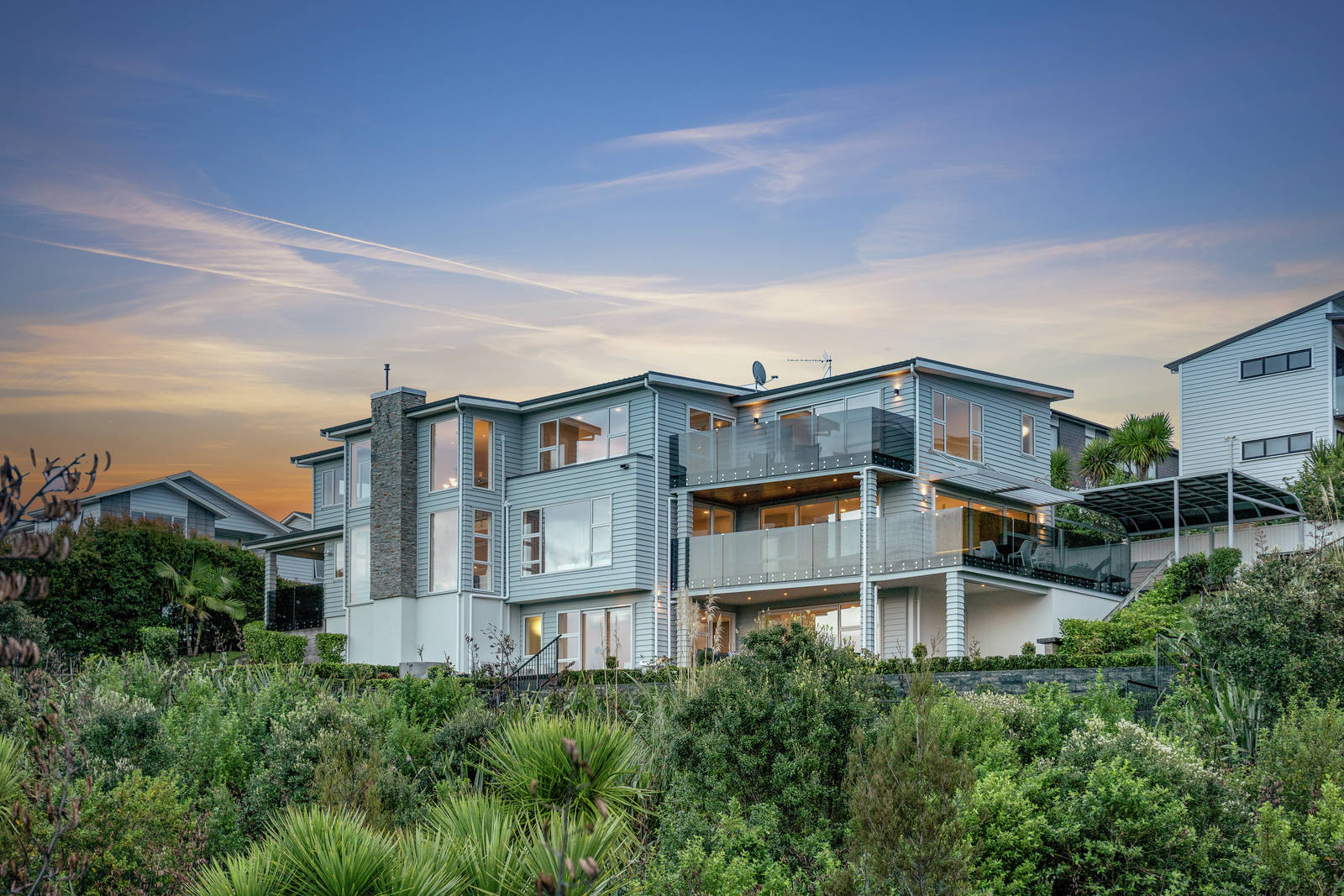 14 Remuremu Street, Long Bay - 6 Bed House - Negotiation