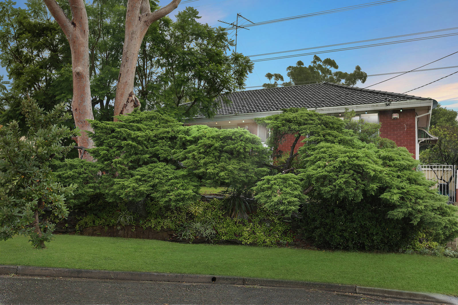 3 Shade Place, Lugarno - 3 Bed House - Auction Sold
