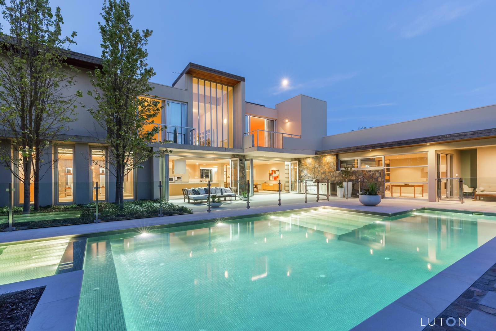 4 Hotham Crescent, Deakin - 4 Bed House - Auction Sold