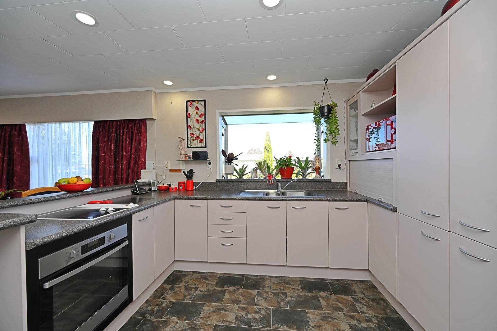 10 Moray Place, Tamatea - 3 Bed House - Private Treaty