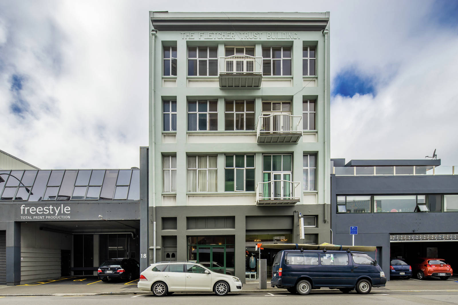 5/14 College Street, Te Aro - 2 Bed House - Tender