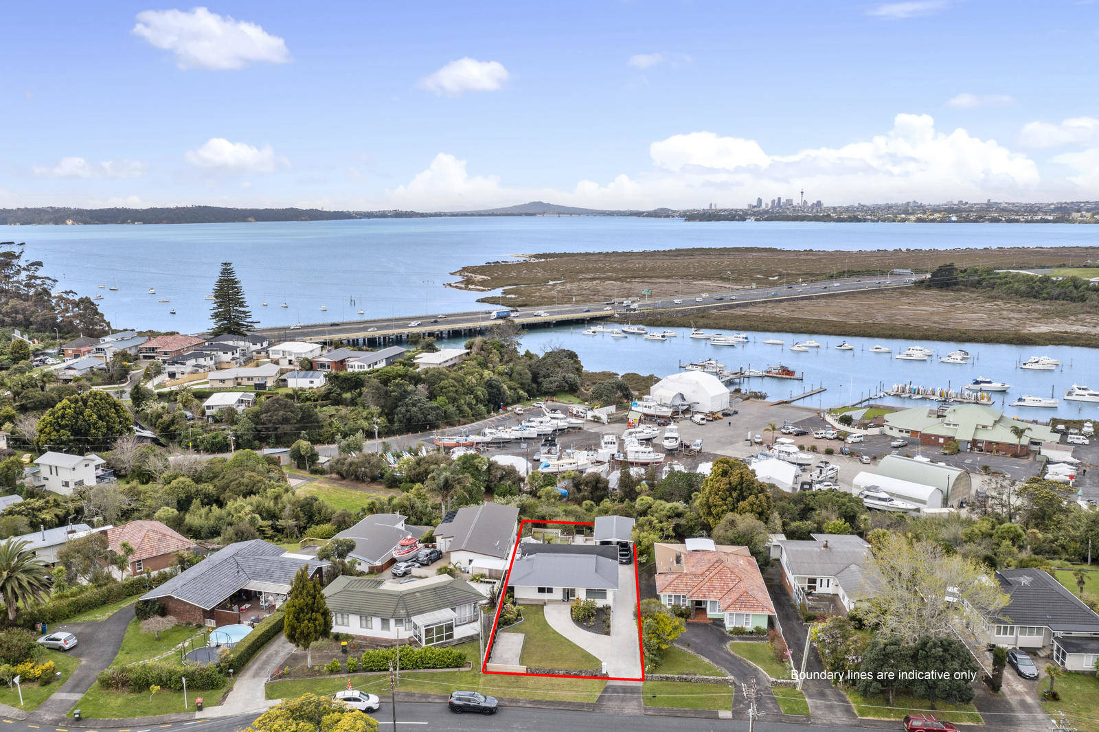 34 Covil Avenue, Te Atatu South - 2 Bed House - Deadline Sale