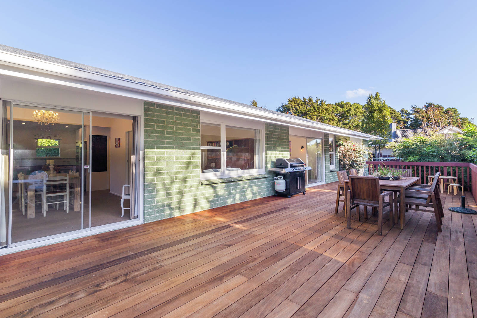 61a Chatsworth Road, Silverstream - 5 Bed House - For Sale