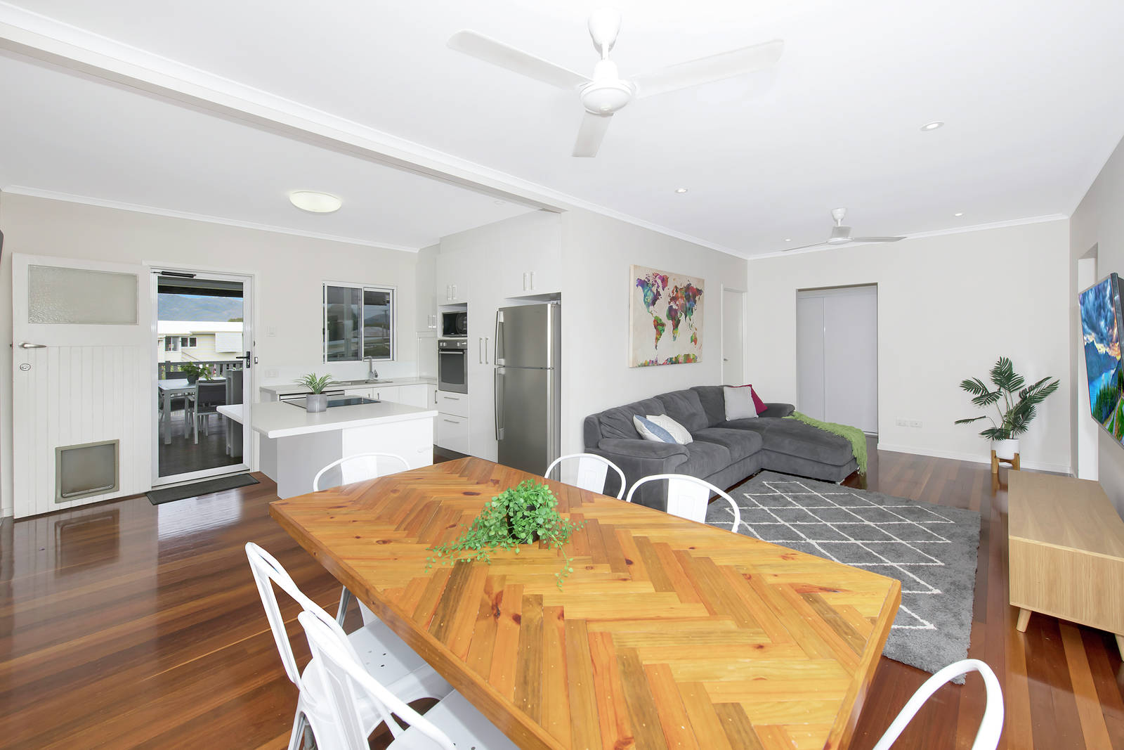30 Leeds Street, Gulliver - 3 Bed House - Private Sale