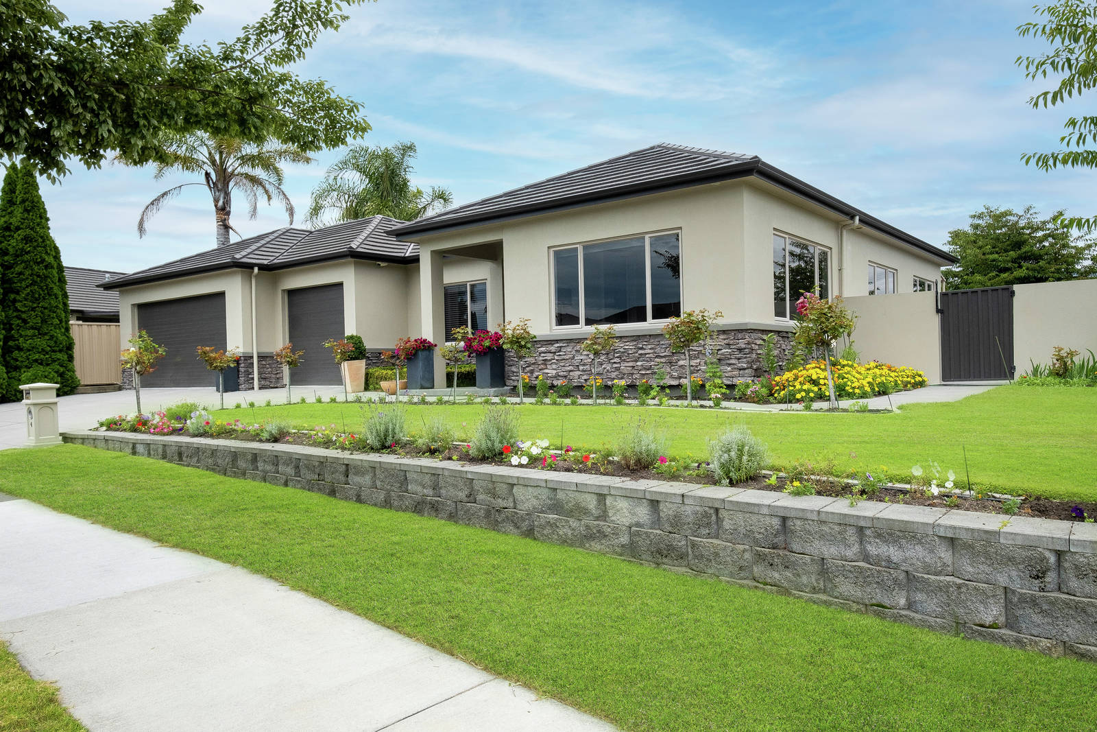 4 Russell Robertson Drive, Havelock North - 4 Bed House - Private Treaty