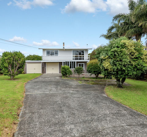 284 One Tree Point Road, One Tree Point - 4 Bed House - Private Treaty