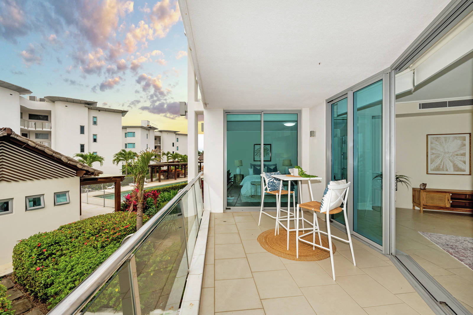 318/72-74 The Strand, North Ward - 3 Bed Unit - Private Treaty