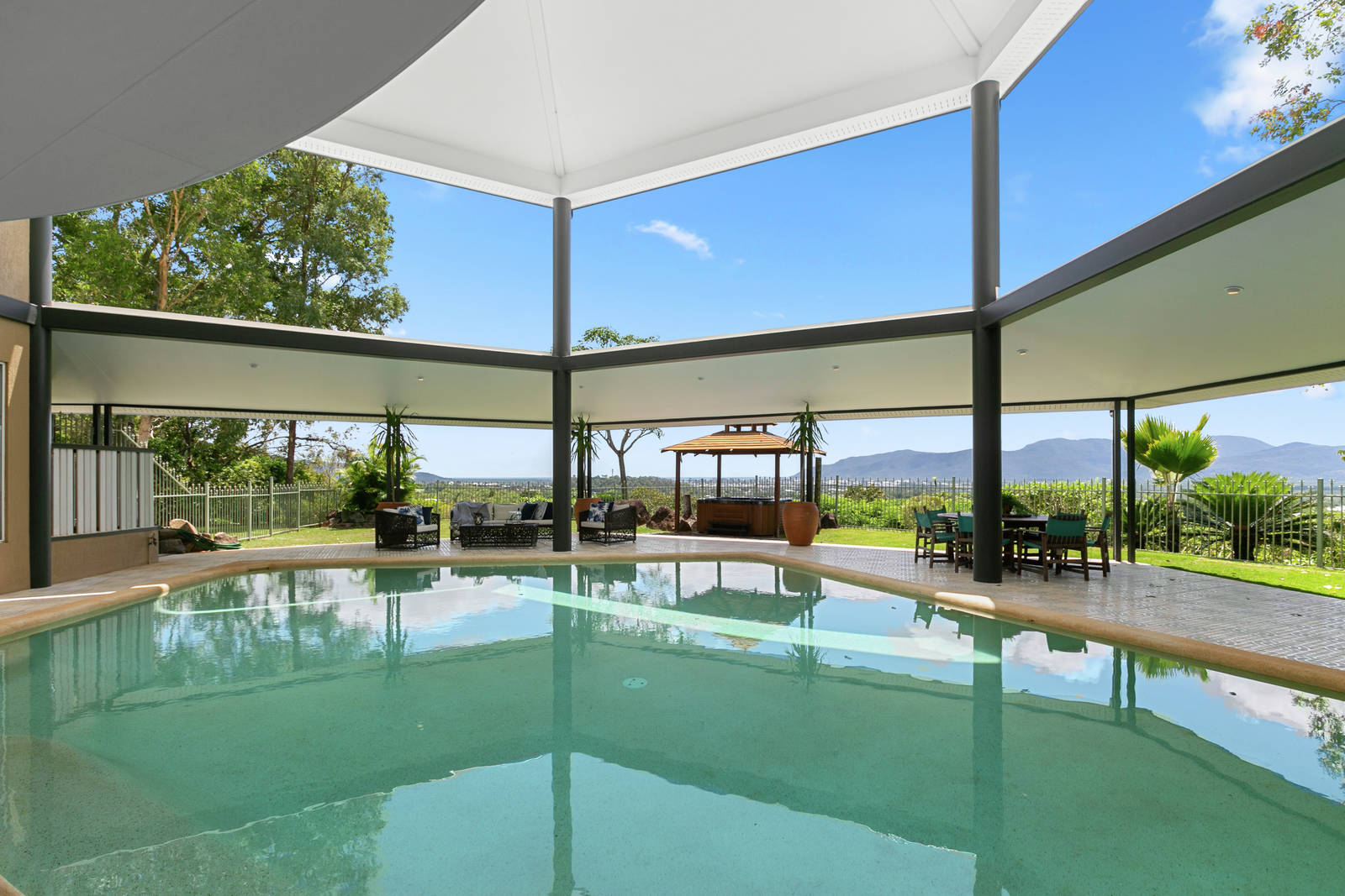 57 Falcon Street, Bayview Heights - 5 Bed House - For Sale