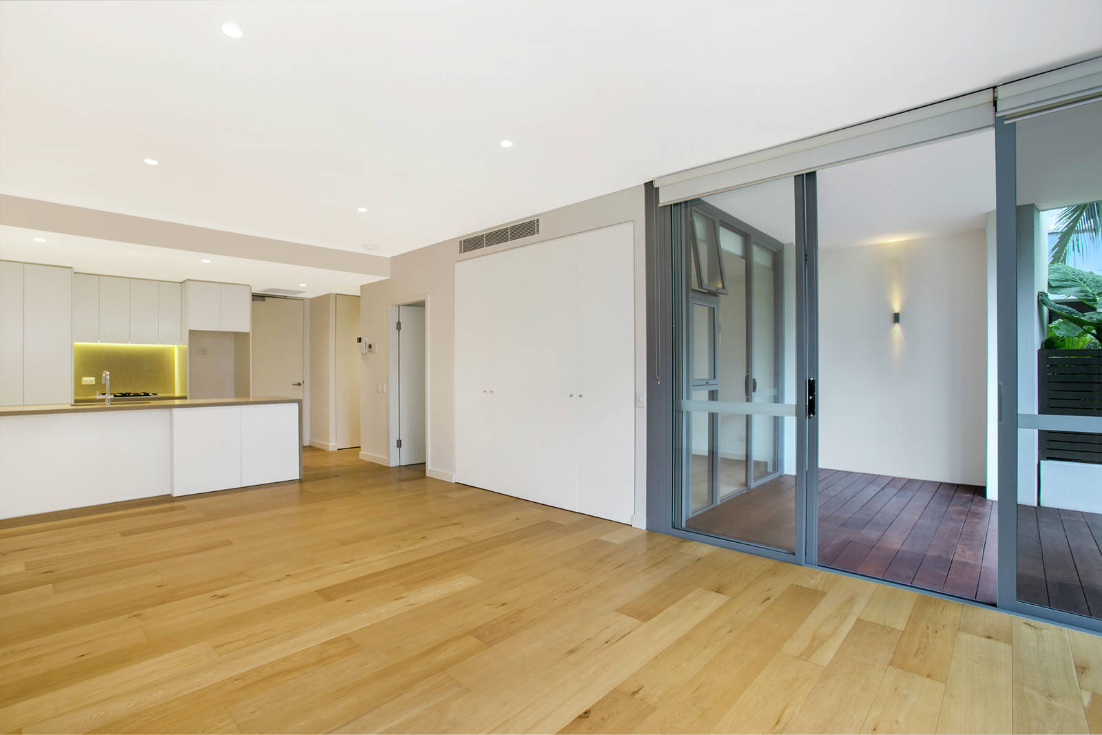 118/1-3 Jenner Street, Little Bay - 1 Bed Unit - Private Sale