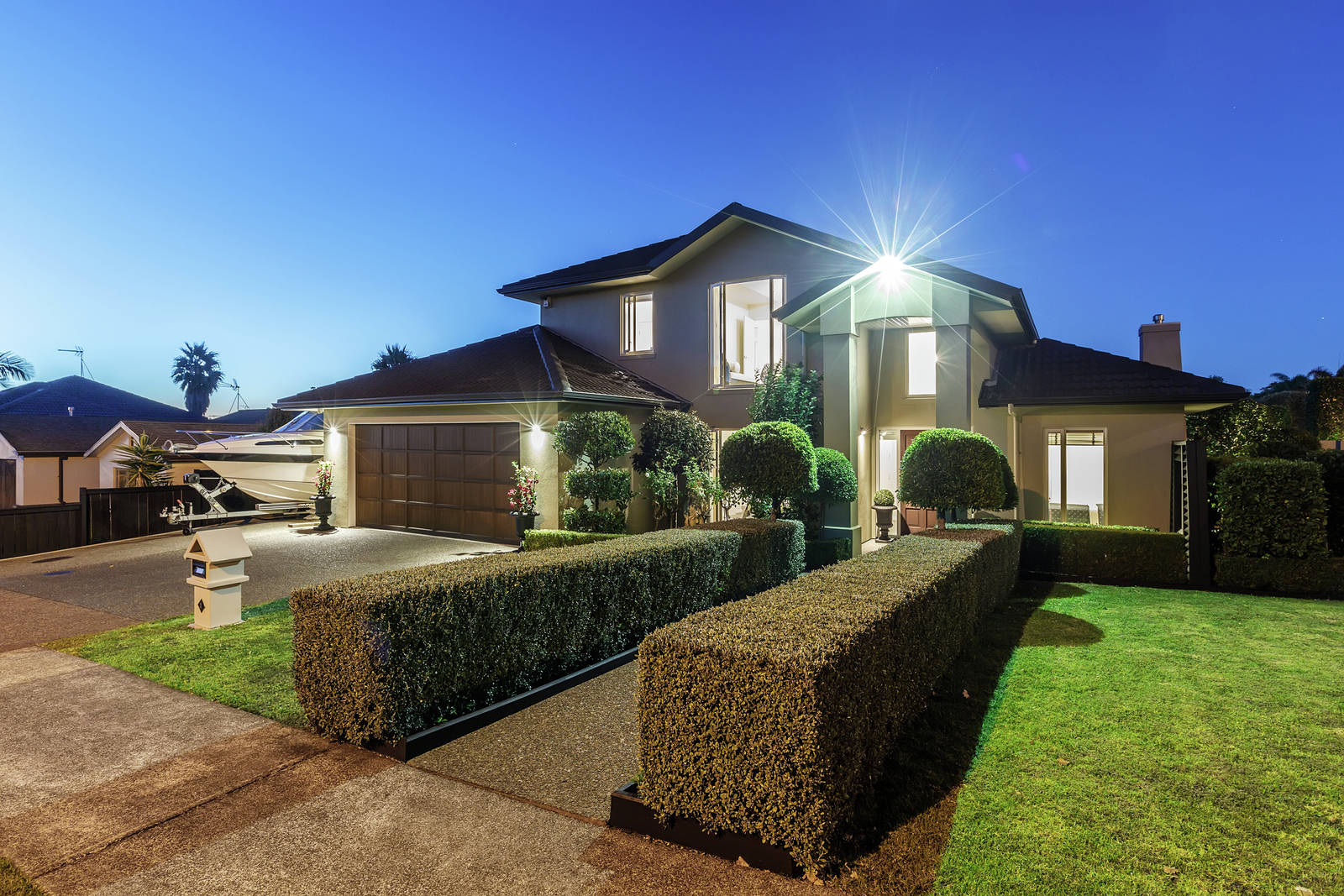 1 Red Oak Place, Albany - 5 Bed House - Auction