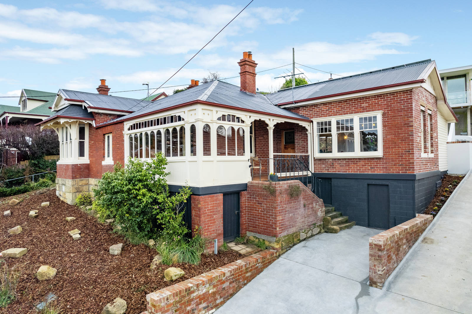 37 Mount Stuart Road, Mount Stuart - 4 Bed House - For Sale